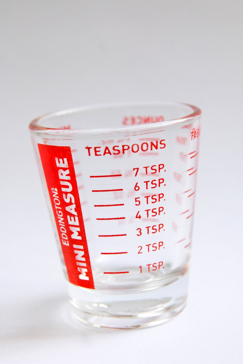 How Many Tablespoons in 1/4 Cup? Simple Kitchen Conversions Made Easy
